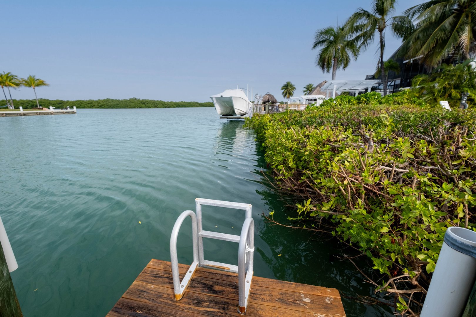 P40 - 240 Ave G | American Coastal Vacation Rentals